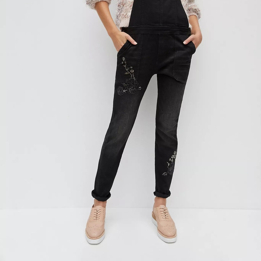DRIFTWOOD | Jeans | Driftwood Olivia Embroidered Cropped Overalls ...